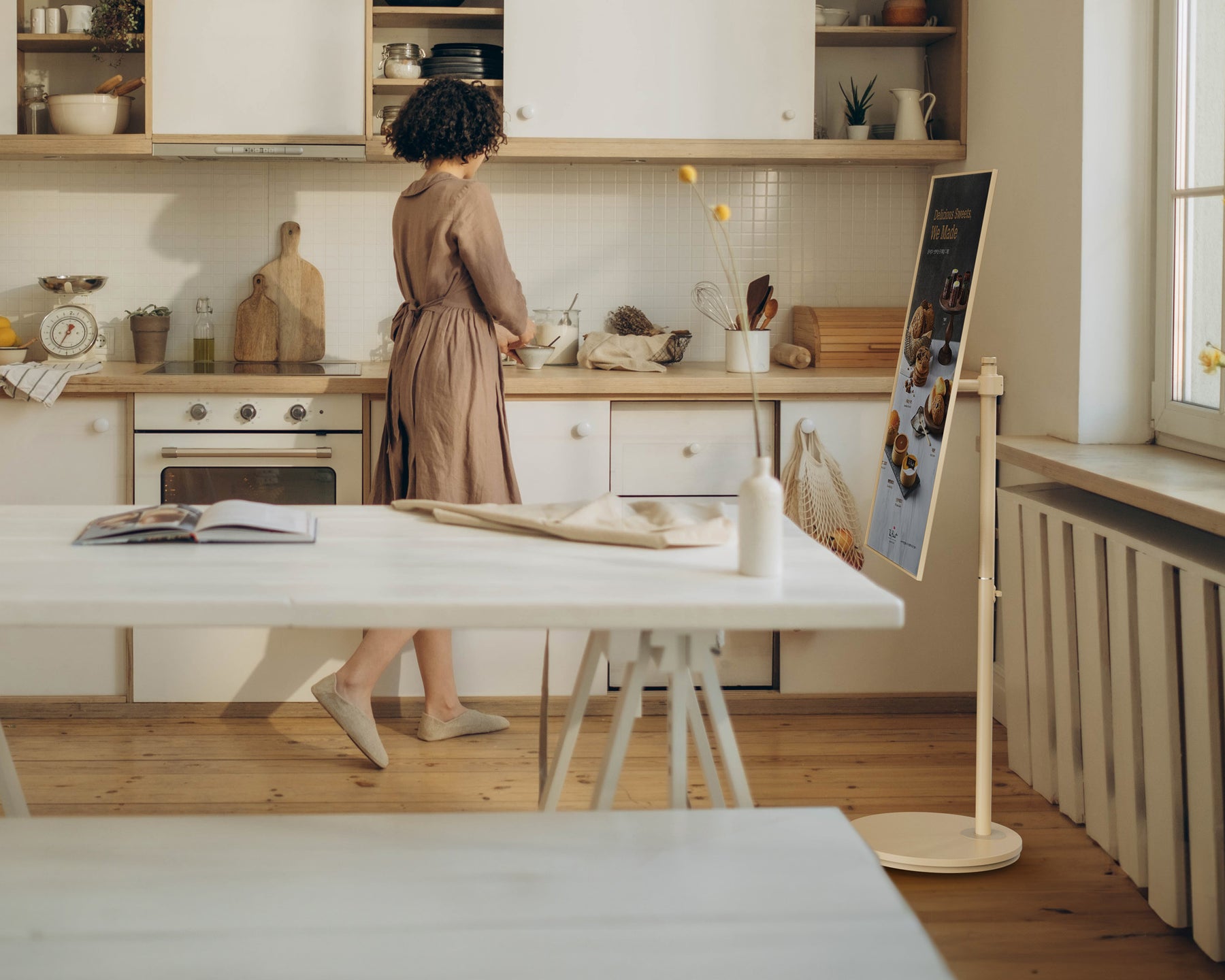 Master Floor TV Stand V2 PRO FT48 | FITUEYE UK